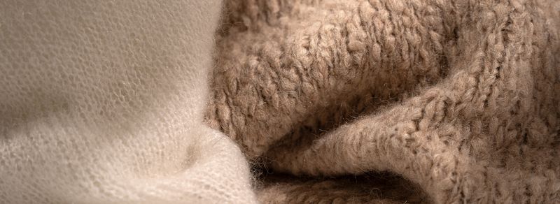 How to remove pilling with a pilling comb | Care Guide |Holebrook