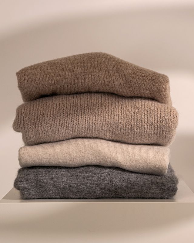 How to remove pilling with a pilling comb | Care Guide |Holebrook