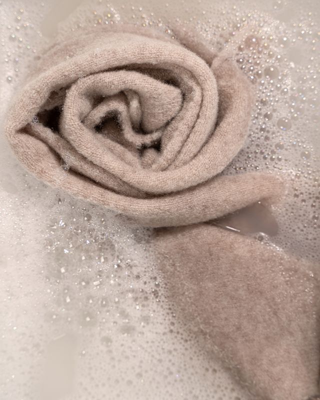 Take care of your knitted garments in wool, alpaca & mohair