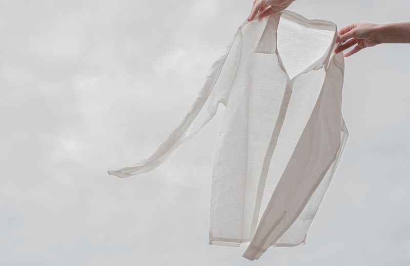 Take care of your linen garments | Care Guide | Holebrook Sweden
